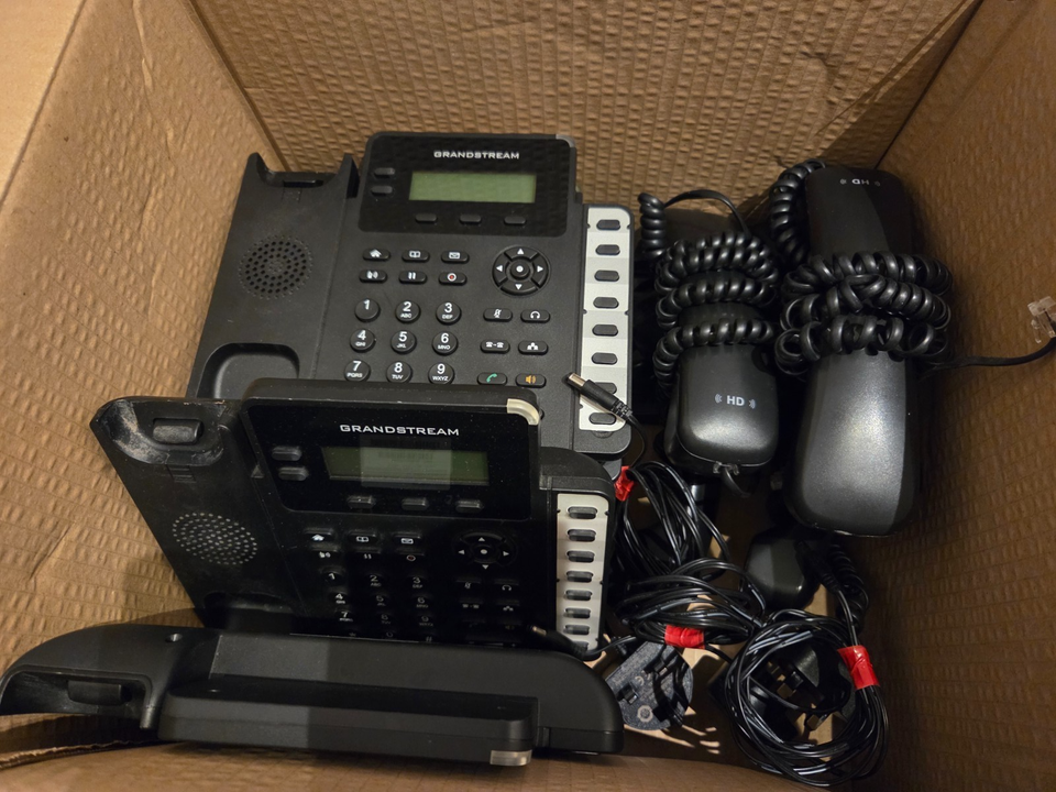 5x Grandstream GXP 1628 2 Line/2 Account SIP VoIP Phone - PoE - 2x ...