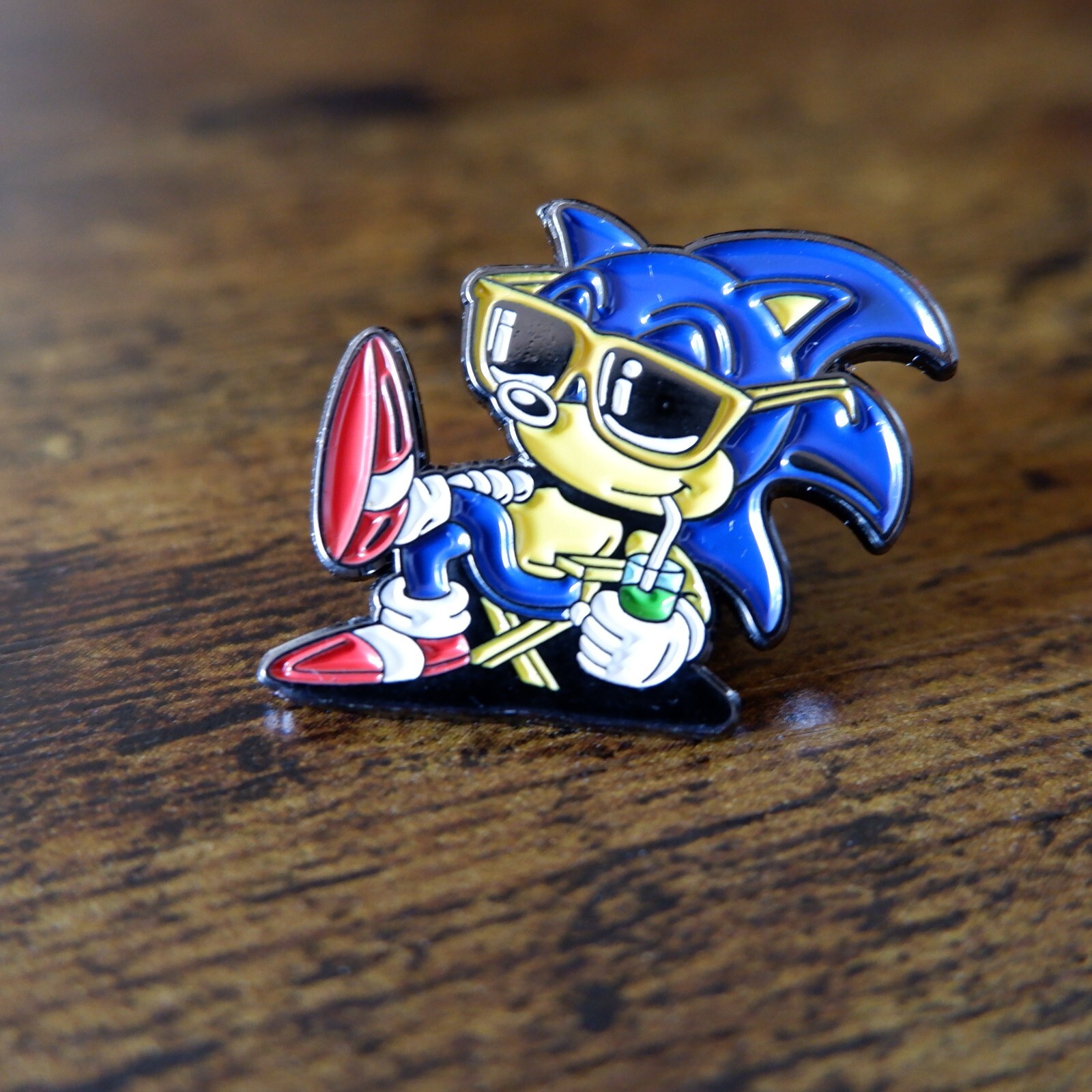 Sonic The Hedgehog Retro Gaming Gamer Enamel Pin Brooch Button + Free ...