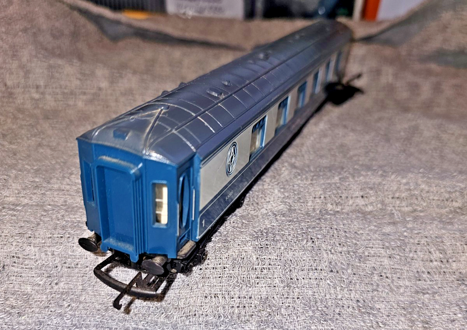 OO Gauge BR Golden Arrow Pullman 1st Class Dining Car Coach S309S NO ...