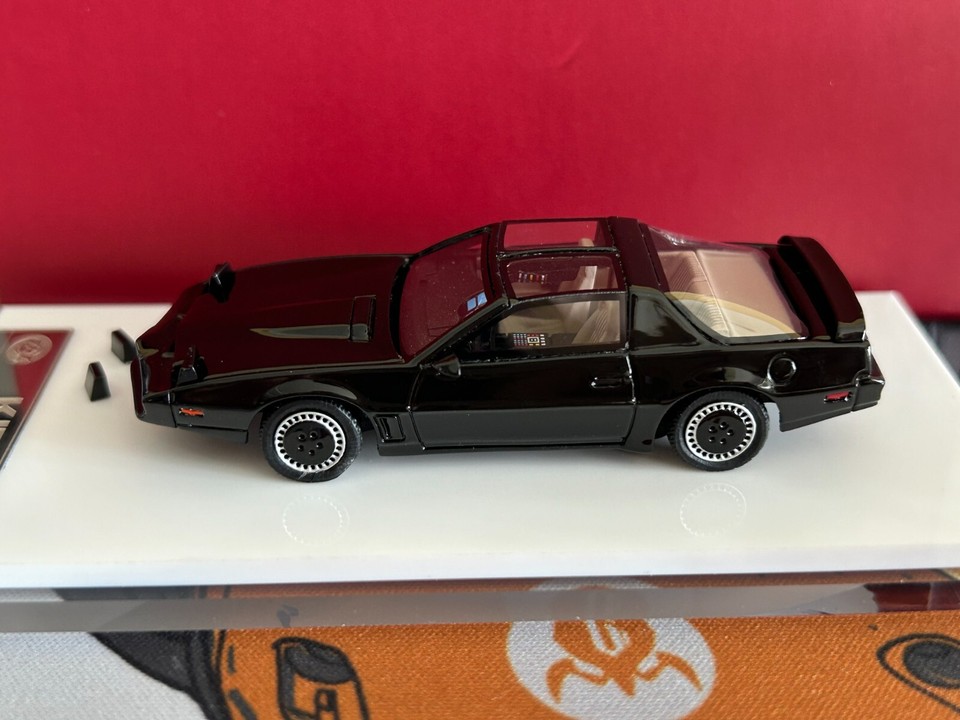 TNT 1/64 High Quality Resin Knight Rider Pontiac KITT & KARR Model Car ...