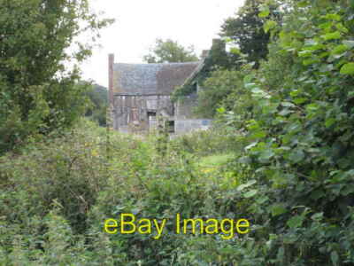 Photo 6x4 Sutton Farm Old buildings at Sutton Farm seen through the ...