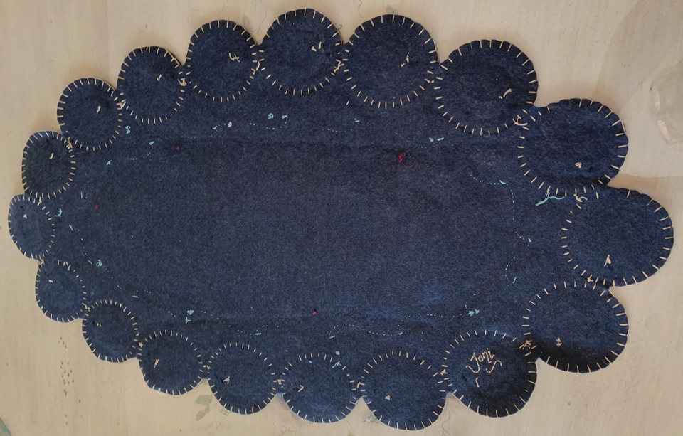 Vintage Primitive Wool Felt Layered Pennies Penny Rug Table Runner 30 ...