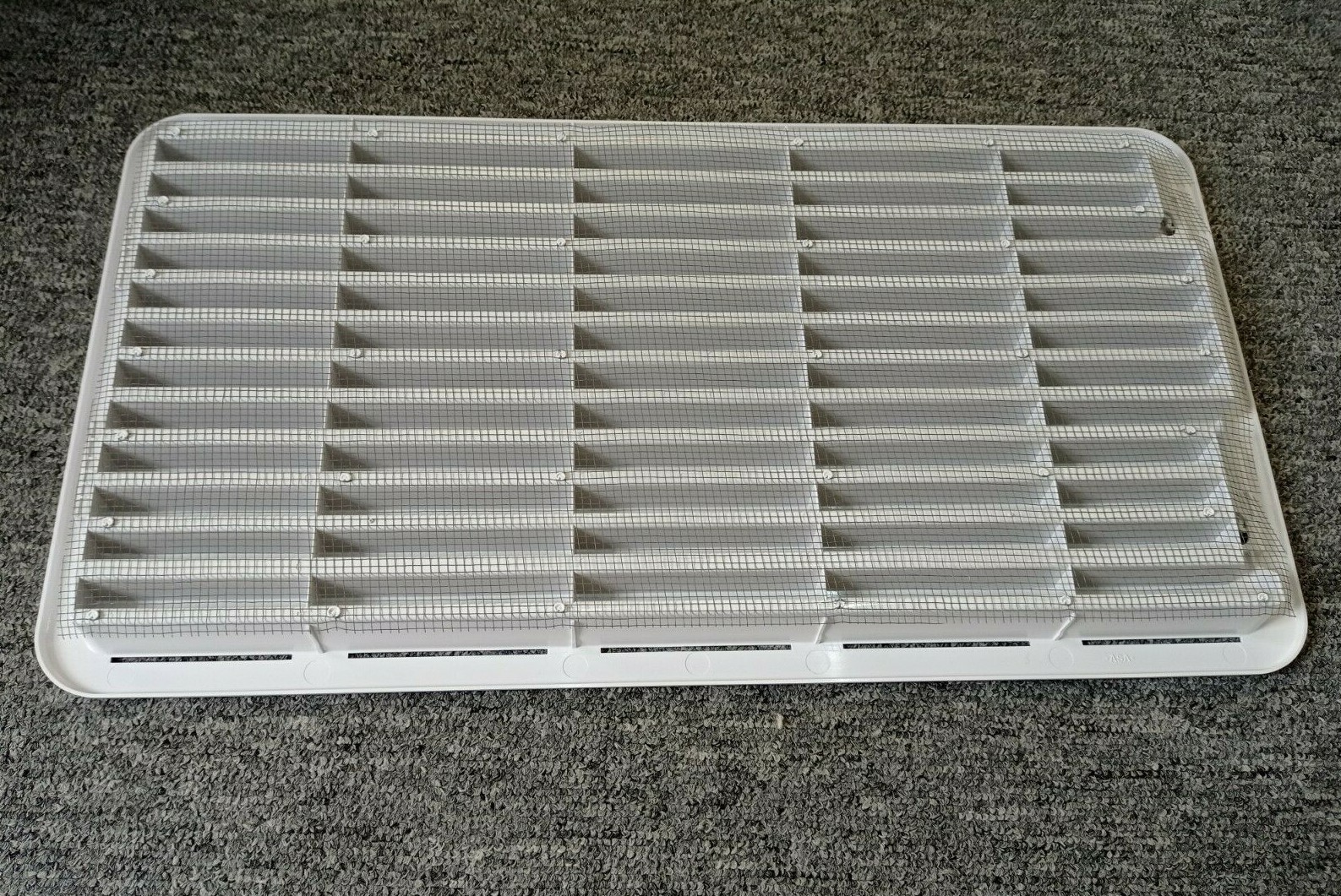 Dometic Fridge Vent FRONT GRILLE LS300 White 518 x 279mm For Caravan ...