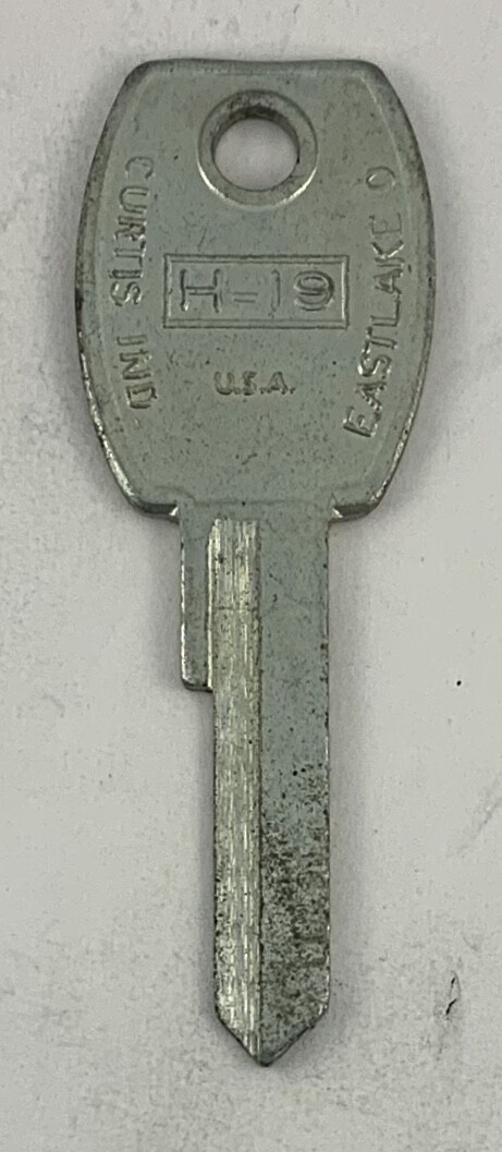 Lots of H-19 H19 1761B Type Key Blanks for Bargman | eBay