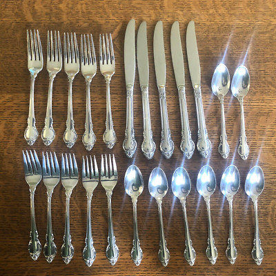 Holmes & Edwards SILVER FASHION 5 -four pc set Plate Flatware Lot 20 ...
