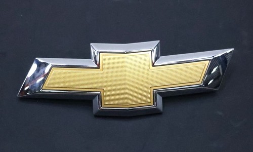 NEW OEM GM Front Grille Gold Bowtie Emblem 23125928 Chevrolet Malibu ...