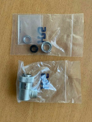 Fanuc A05B-1137-J058 12 pin EE Connector including cable clamp LR Mate ...