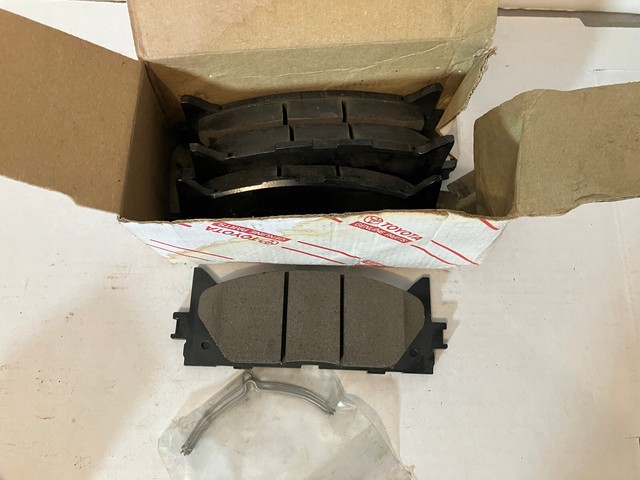 Toyota 0446506100 Genuine OEM Brake Pads for sale online | eBay