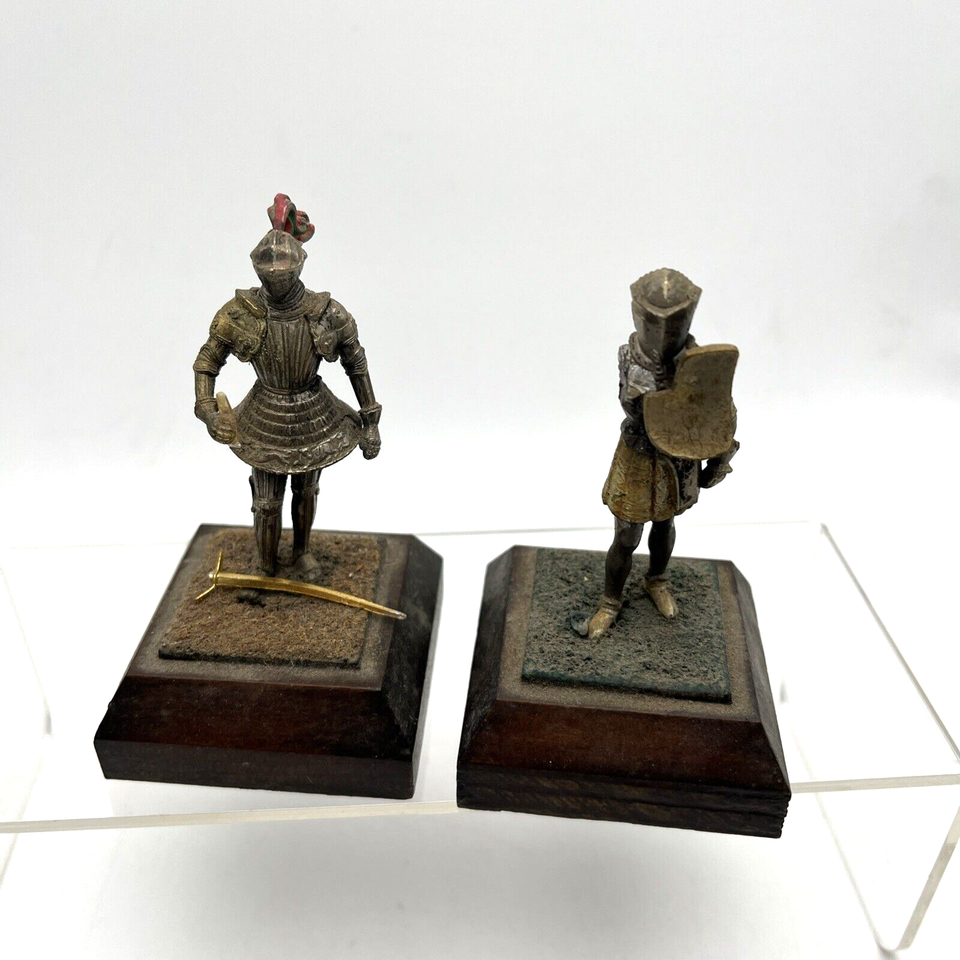 Rose Miniatures Soldiers - Set of 13 Rose, Set of 6 Unknown (19 Total ...