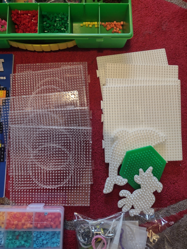 Large Hama & Fuse beads set with Minecraft & Pokemon beadrcraft books ...