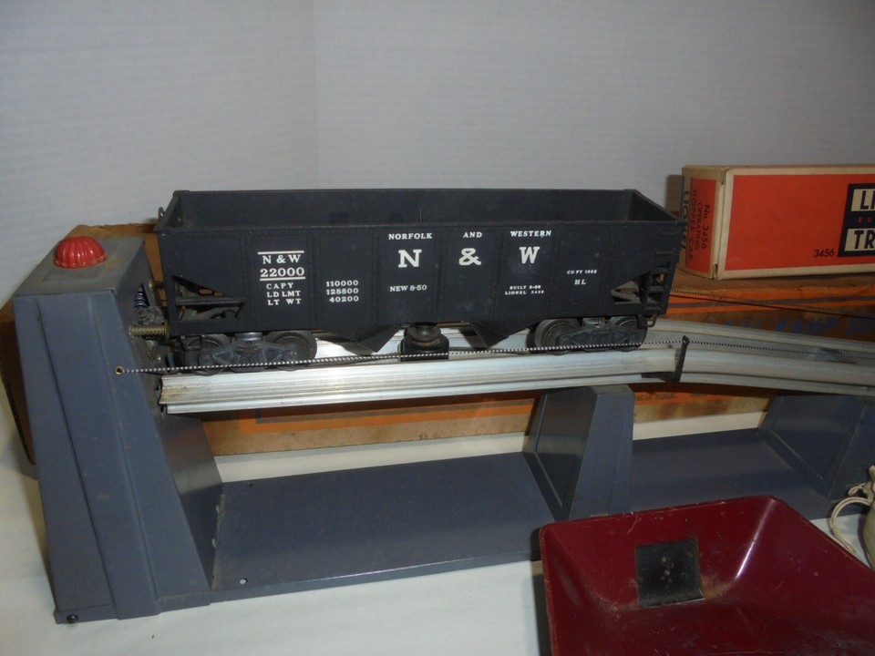 LIONEL 456 COAL RAMP SET WITH COAL HOPPER CAR O GAUGE POST WAR TRAINS ...