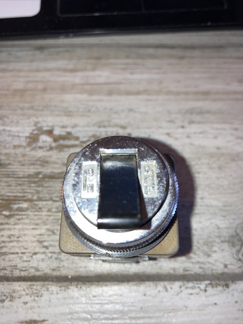 Compair/parker 4n301-302 Shrouded Switch Max 10 Bar 703111710a for sale ...