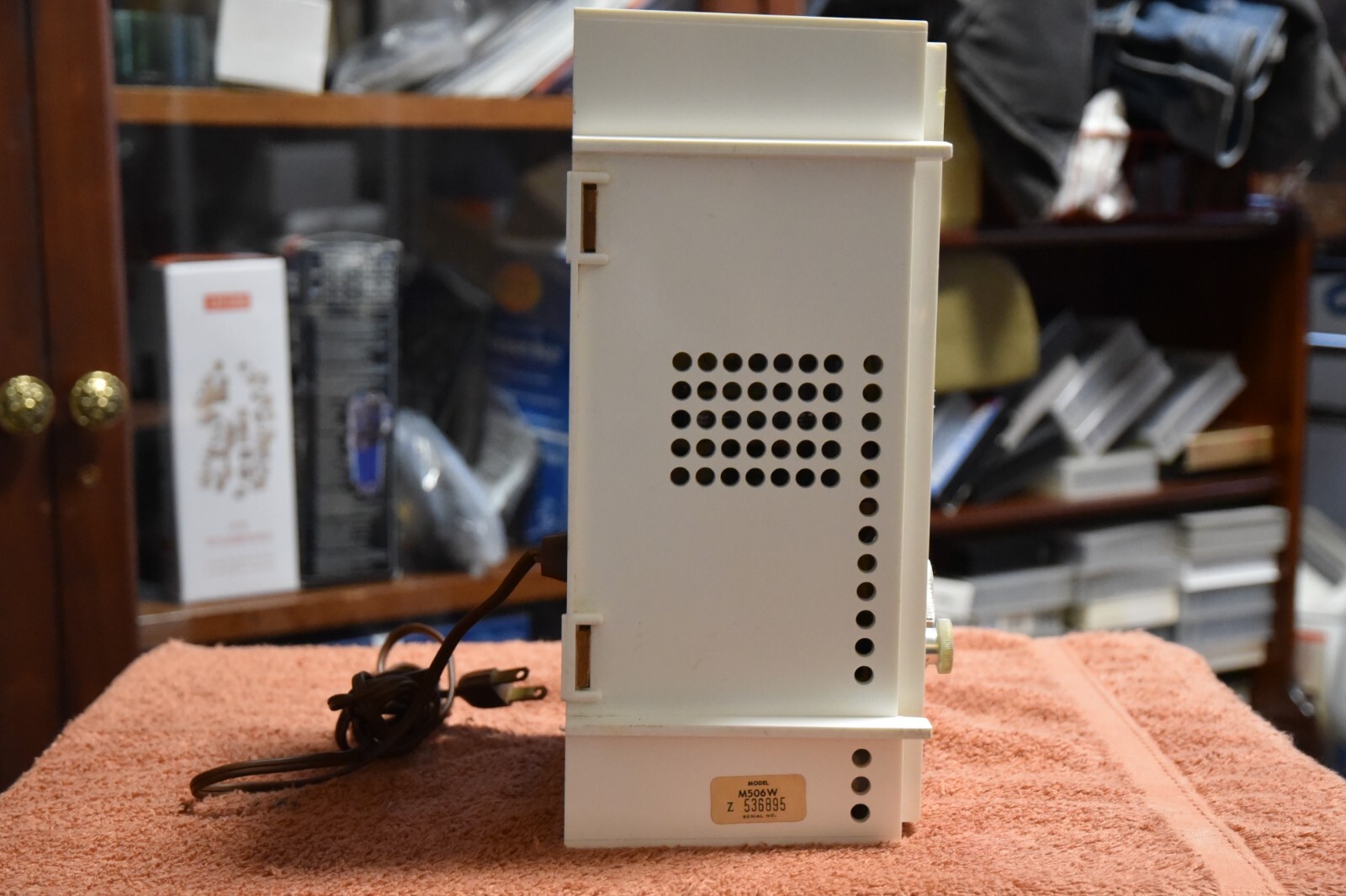 VTG ZENITH AM TUBE RADIO TABLE MODEL M506W A1 SHAPE WORKS/NOT ALL ...