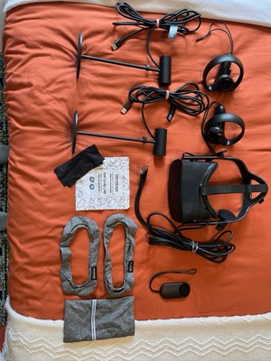 Oculus Rift CV1 VR Virtual Reality COMPLETE SET (Controllers, Sensors ...