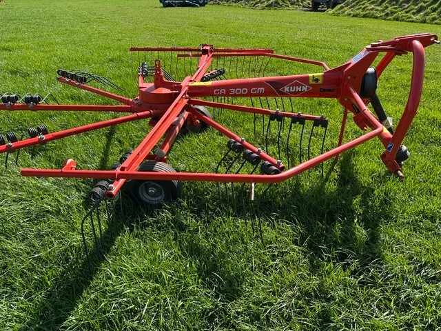 KUHN SINGLE ROTOR RAKE GA300 GM - £2,950 + VAT + FEES | eBay UK
