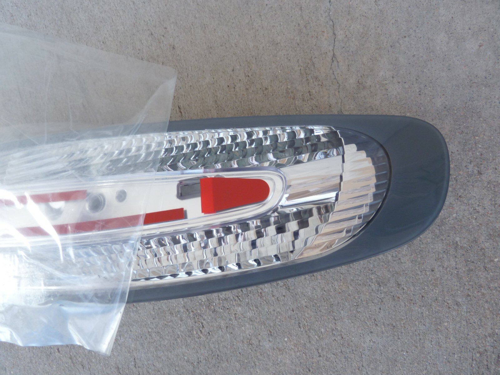 NEW ASTON MARTIN DBS DB9 Vantage Clear LED Right Tail light OEM | eBay