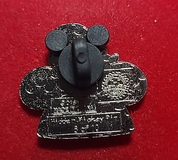 Disney Trading Pin, CHASER, Hidden Mickey, Jiminy Cricket on Mickey Hat ...