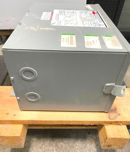 Transformer NEW DAYTON 480V-240V 3-F AC Delta, Outdoor Rated ...