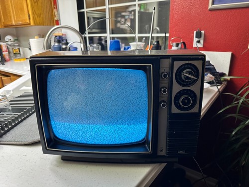 vintage sears television 12" model no. 564.50221350 Missing one knob ...