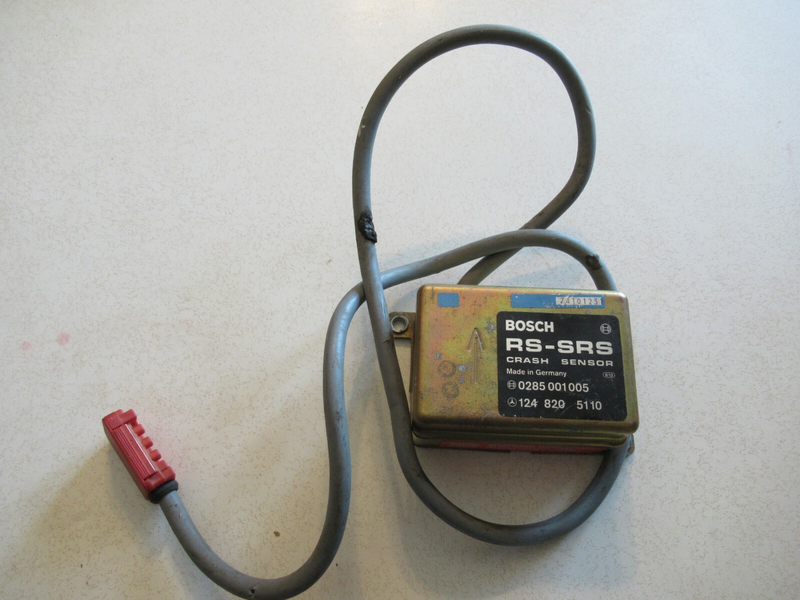 Mercedes-Benz W126 Crash Sensor Console 124 820 5110 | eBay