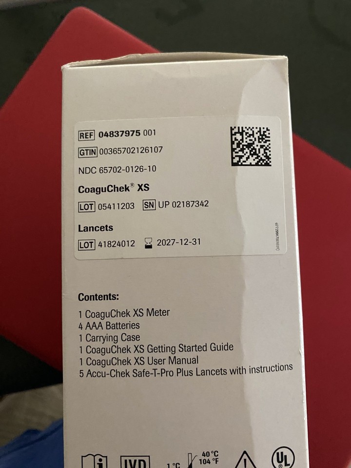 Roche CoaguChek XS Coagulation Meter Kit- New in box (No Test Strips ...