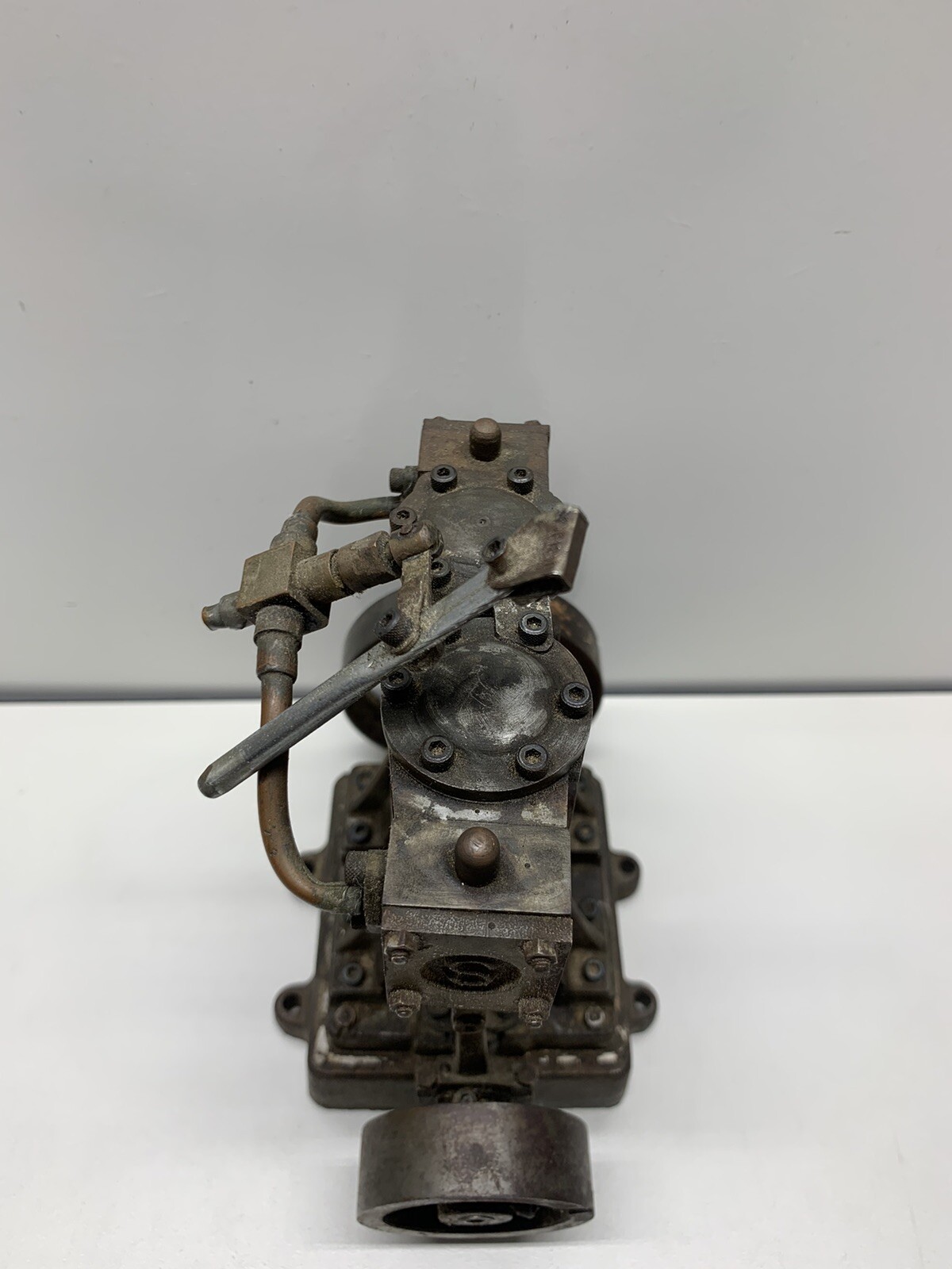 Stuart D10 Vertical Model Steam Engine Hit Miss Toy Magneto Oiler ...