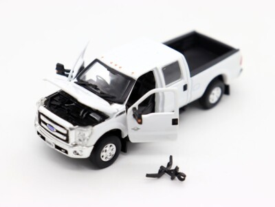 Metal 1/64 Ford F250 Pick Up White Opened Doors Diecast Model ...