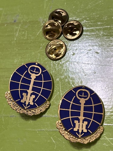 Pair US Army 12th Intelligence And Security Command Unit Crest Insignia | eBay