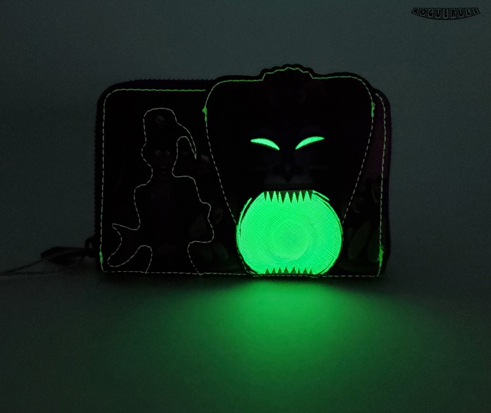 🚦Loungefly Disney Villains - Dr. Facilier Wallet - Glow In The Dark ...