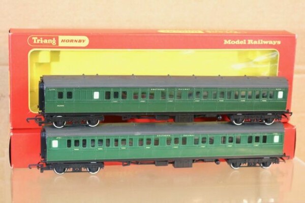 Triang Hornby R749 Southern SR Composite Coach 1750 Boxed NS for sale ...
