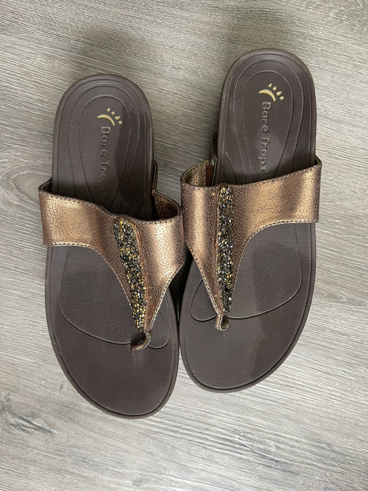 Bare Traps Gold Thong Wedge Sandals Womens Size 7 - Gem