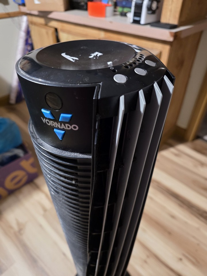 Vornado 173 4-Speed Whole Room Air Circulator Tower Fan | eBay
