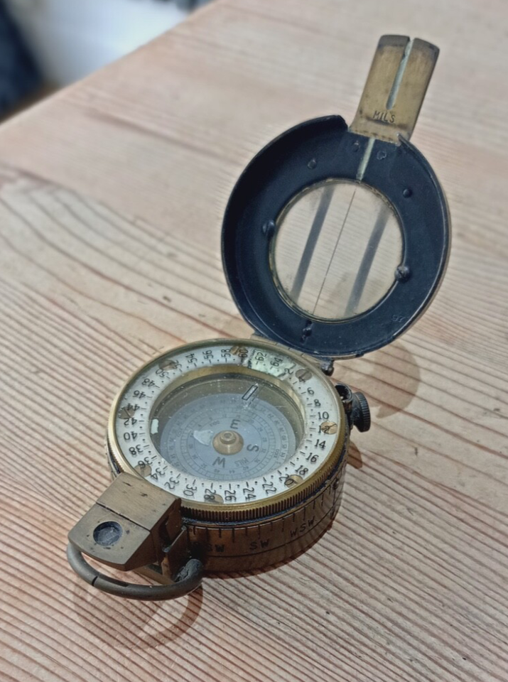 British military marching compass by Francis Barker & Sons MILS Mk 1 ...