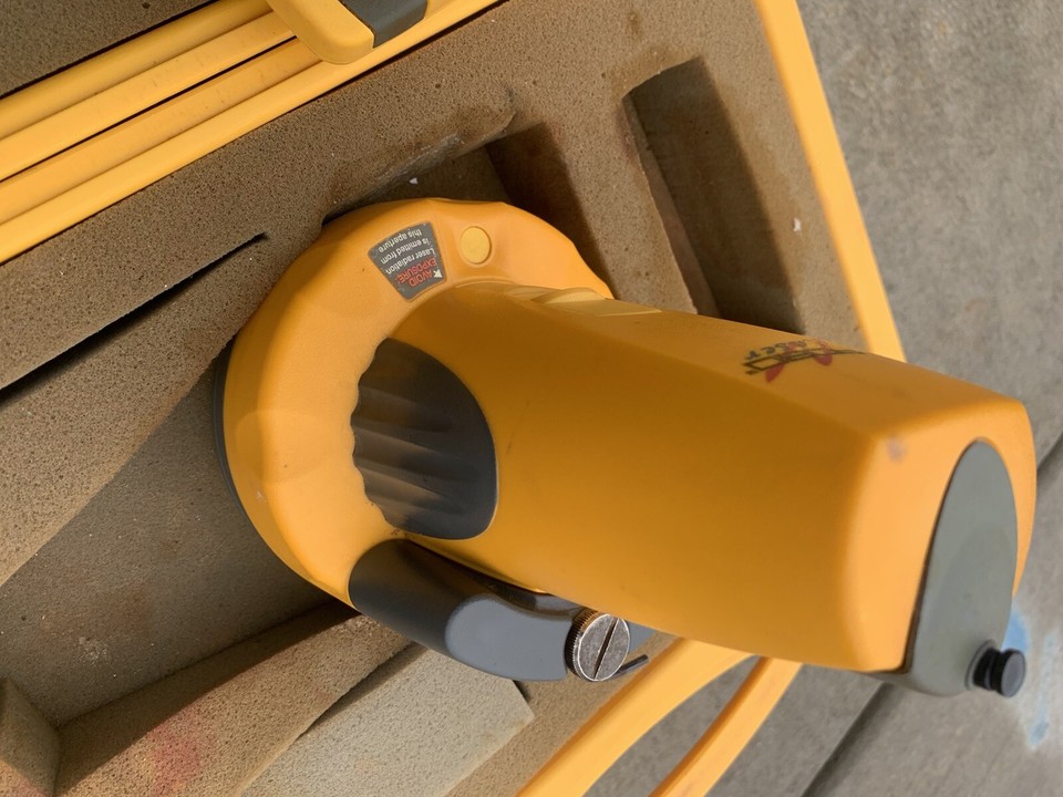 RoboToolz Robo Laser RB01001 Self Leveling Laser with Bundle For Parts ...