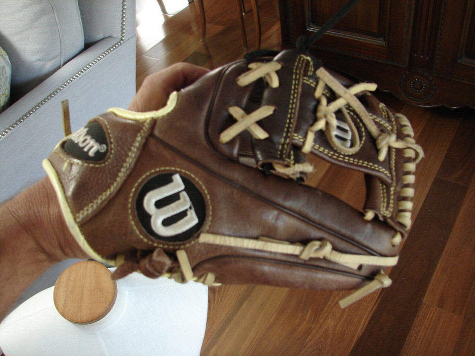 Wilson A800 Showtime Baseball Glove A08RB16115PF Leather 11.5" RHT | eBay