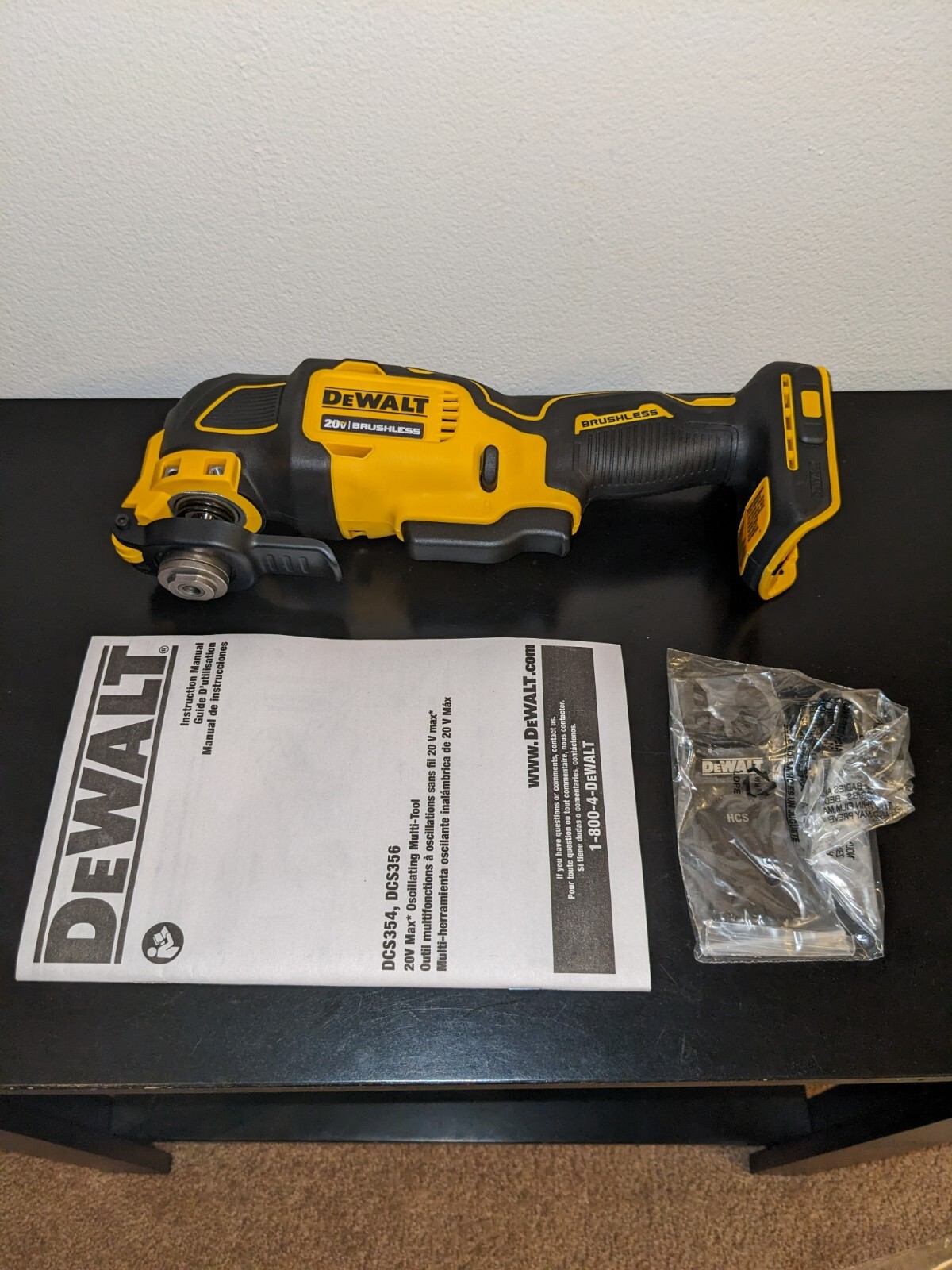 DEWALT DCS354B Brushless 20V MAX Li-Ion Cordless Oscillating Multi-Tool ...