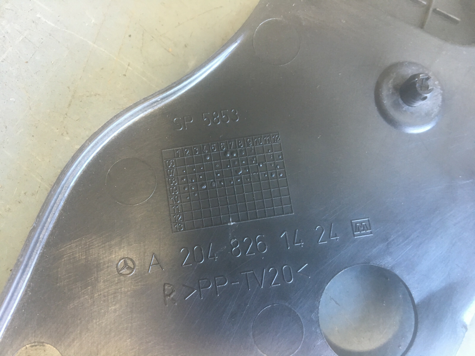 A2048261424 Mercedes C Class W204 Headlight upper cover | eBay Australia