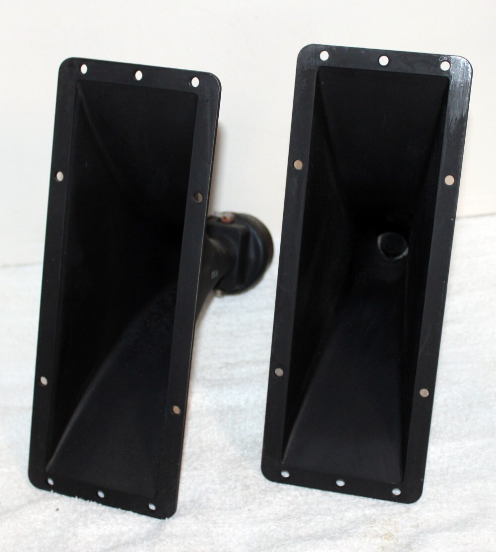 Magnificent Magnavox Stereo Console 4x10 Metal Horn 8 Ohm Tweeters ...