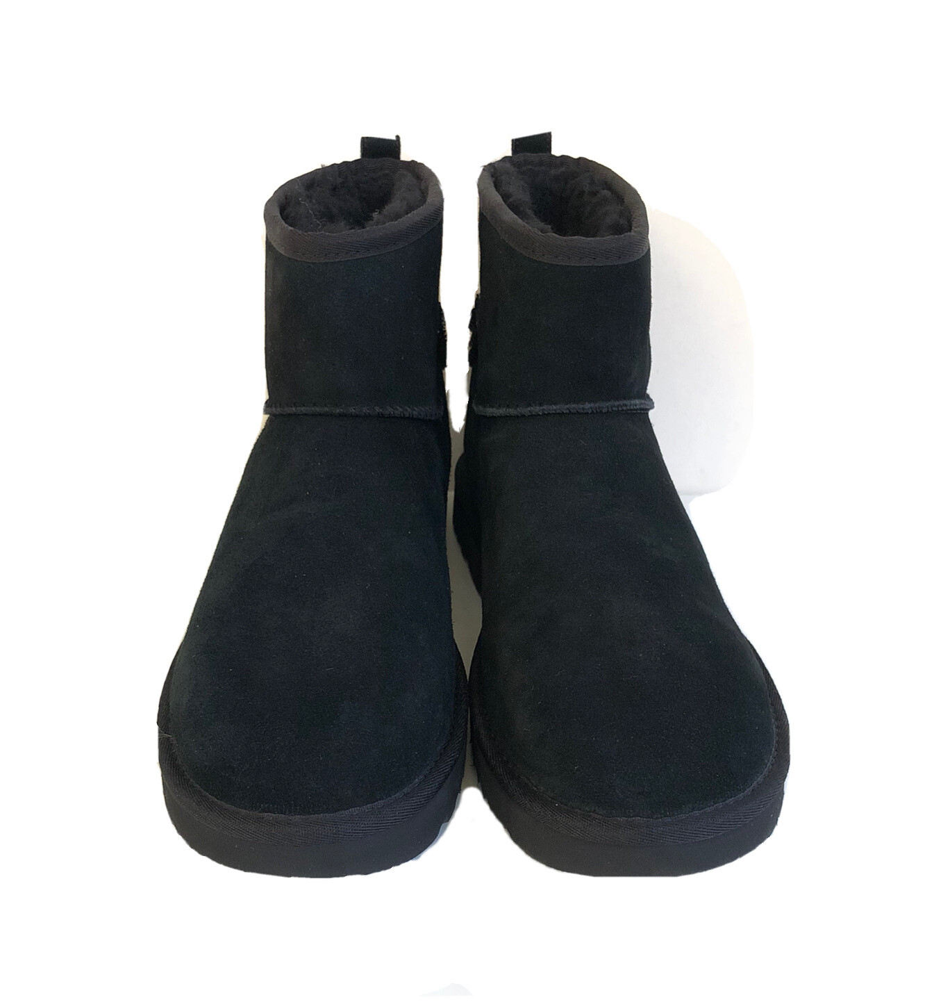 UGG CLASSIC MINI II CHAIN BLACK WATER RESISTANT BOOT US 7 / EU 38 / UK ...