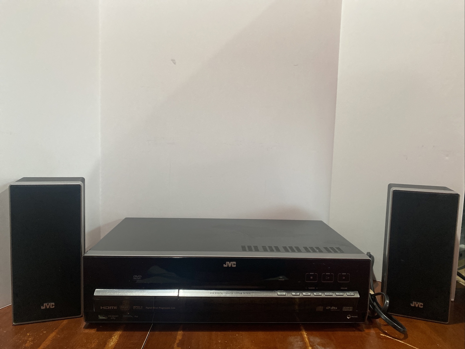 JVC XV THD50 / DVD Digital Theater System Th-D50 w/ Two Speakers Tested ...