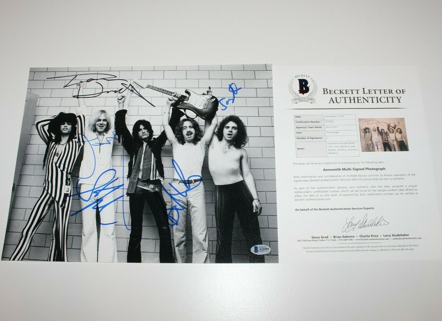 Steven Tyler Autographed Memorabilia | Signed Photo, Jersey ...