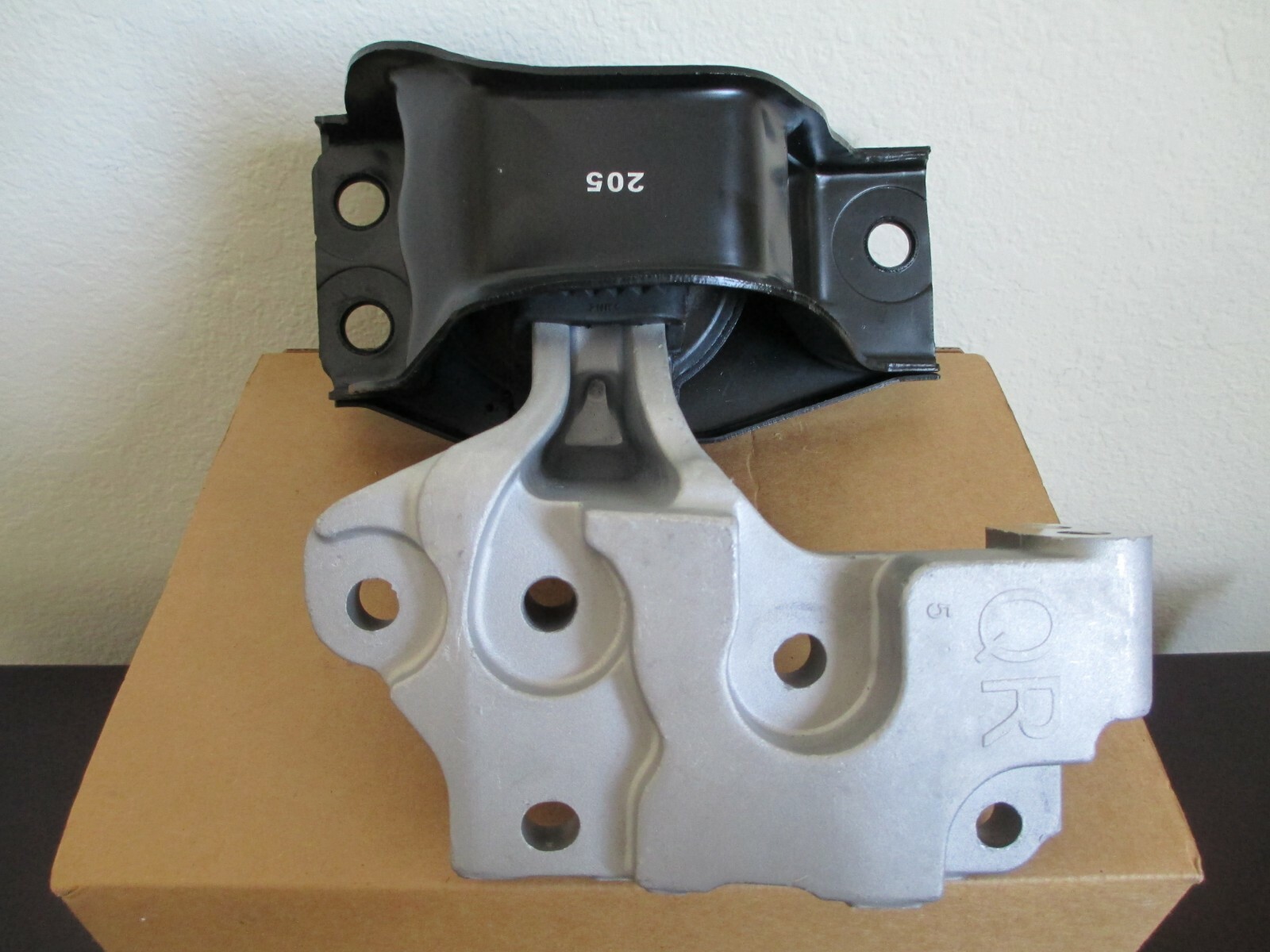 2014-2015 - FRONT RIGHT UPPER SIDE ENGINE MOUNT FOR NISSAN ROGUE SELECT ...