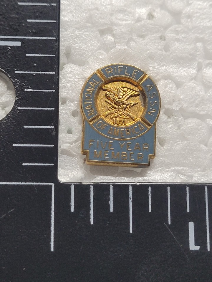 NATIONAL RIFLE ASSN FIVE YEAR MEMBER HAT LAPEL PIN PIN BACK USED (J0994 ...