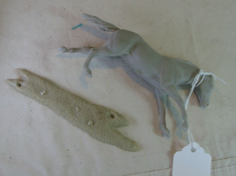 Animal Artistry(Donna Chaney) unpainted resin running stock horse mare ...