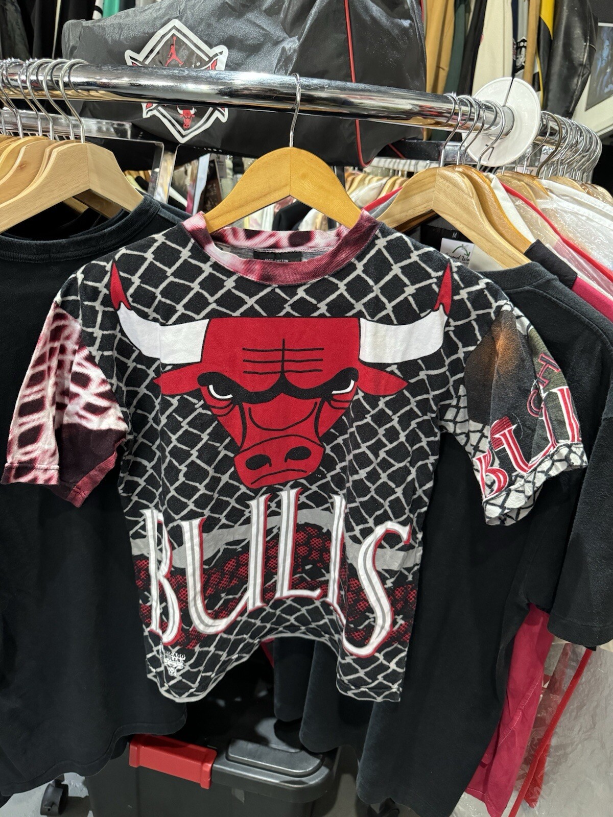 90s Magic Johnson T's NBA AOP Chicago Bulls T Shirt S… - Gem