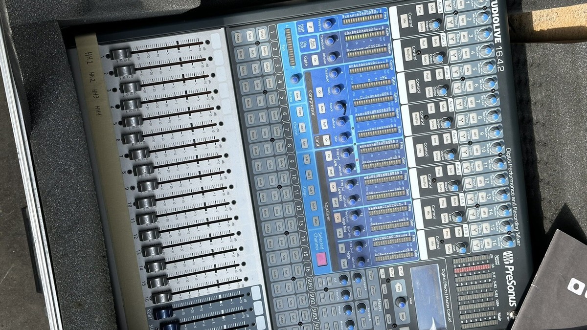 PreSonus StudioLive 16.4.2 Digital Mixing Console Studio PreSonus StudioLive 16.4.2 Digital Mixing Console Studio