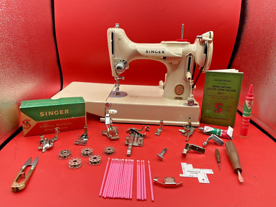 IMMACULATE 1961 Tan Singer Featherweight 221J with case and Accessories ...