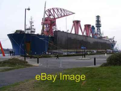 Photo 6x4 Osprey (1) - Barge carrying a floating dock and cranes South ...