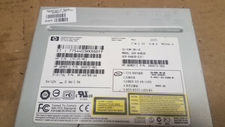 HP Hewlett Packard CD Drive GCR-8482B 266072-002 266072-001 1716135-MD1 ...