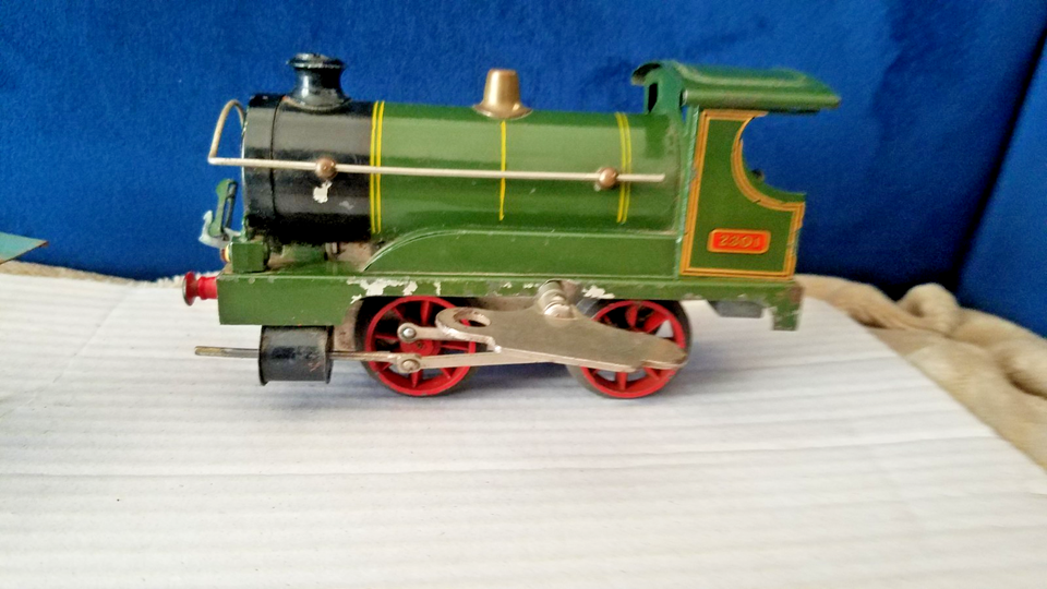 British Railways 3210 Hornby Engine OO Gauge. Plus Signal and Table and ...